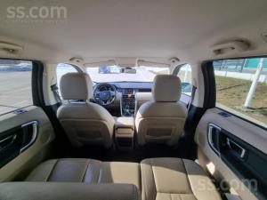 Zaļš Land Rover Discovery Sport 2016 Rēzekne, ar dzinēja tilpumu 2.00 L un nobraukumu 227 tūkst. km par 11500 €, foto 12 vietnē AUTOMOTO.COM.LV