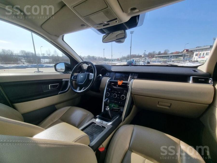 Zaļš Land Rover Discovery Sport 2016 Rēzekne, ar dzinēja tilpumu 2.00 L un nobraukumu 227 tūkst. km par 11500 €, foto 16 vietnē AUTOMOTO.COM.LV