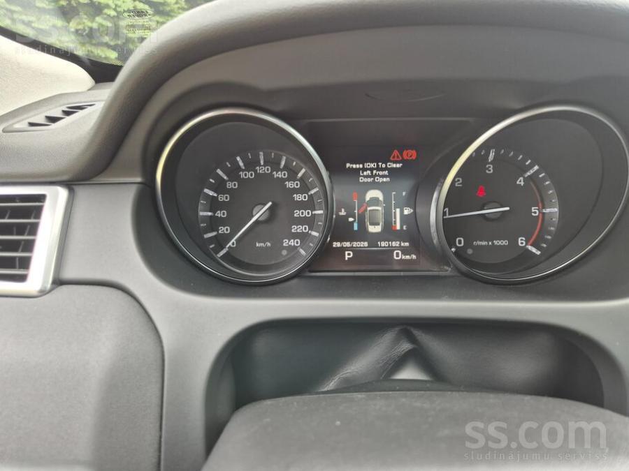 Zaļš Land Rover Discovery Sport 2016 Jēkabpils, ar dzinēja tilpumu 2.00 L un nobraukumu 191 tūkst. km par 9800 €, foto 14 vietnē AUTOMOTO.COM.LV