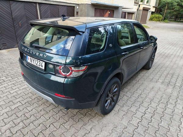 Green Land Rover Discovery Sport 2016 in Vilnius, with an engine capacity of 2.00 L and mileage of 136 thousand km for 11800 €, photo 4 on AUTOMOTO.COM.LV