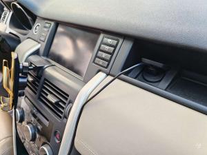 Zaļš Land Rover Discovery Sport 2016 Viļņa, ar dzinēja tilpumu 2.00 L un nobraukumu 136 tūkst. km par 11800 €, foto 28 vietnē AUTOMOTO.COM.LV