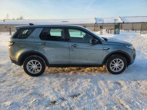 Green Land Rover Discovery Sport 2017 in Taurage, with an engine capacity of 2.00 L and mileage of 186 thousand km for 7700 €, photo 9 on AUTOMOTO.COM.LV