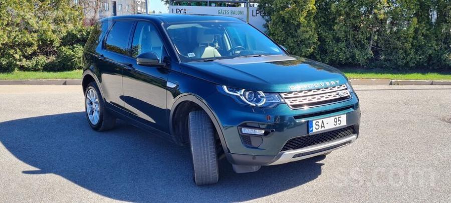 Green Land Rover Discovery Sport 2017 in Cesis, with an engine capacity of 2.00 L and mileage of 209 thousand km for 12650 €, photo 1 on AUTOMOTO.COM.LV