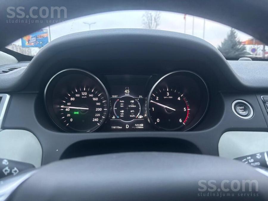 Green Land Rover Discovery Sport 2018 in Riga, with an engine capacity of 2.00 L and mileage of 116 thousand km for 32990 €, photo 4 on AUTOMOTO.COM.LV