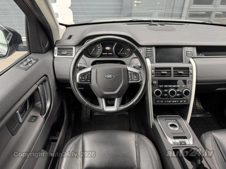 Green Land Rover Discovery Sport 2016 in Tallinn, with an engine capacity of 2.00 L and mileage of 171 thousand km for 13495 €, photo 15 on AUTOMOTO.COM.LV