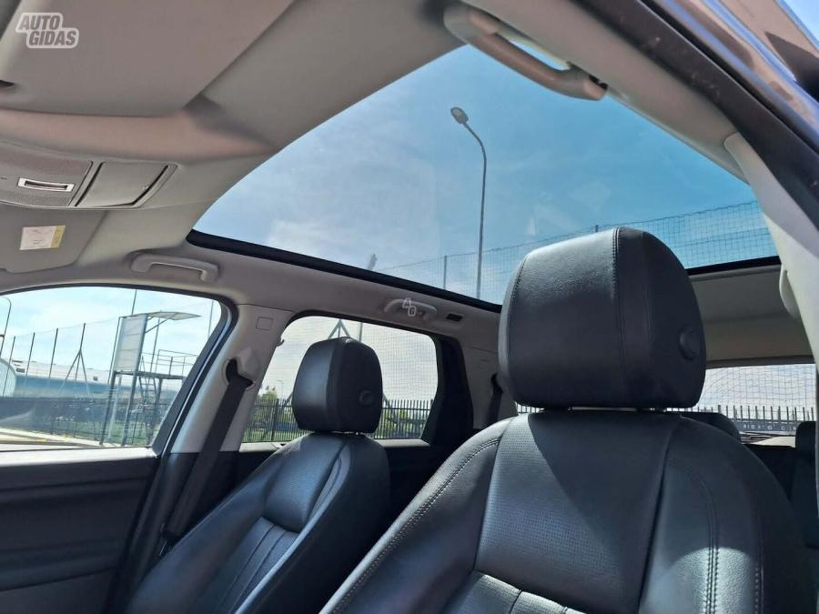 Pelēks Land Rover Discovery Sport 2015 Jonava, ar dzinēja tilpumu 2.20 L un nobraukumu 403 tūkst. km par 6700 €, foto 12 vietnē AUTOMOTO.COM.LV