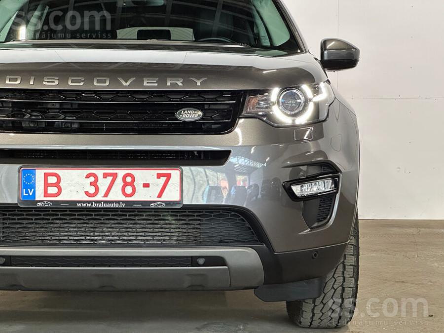 Grey Land Rover Discovery Sport 2015 in Jurmala, with an engine capacity of 2.20 L and mileage of 222 thousand km for 12950 €, photo 7 on AUTOMOTO.COM.LV
