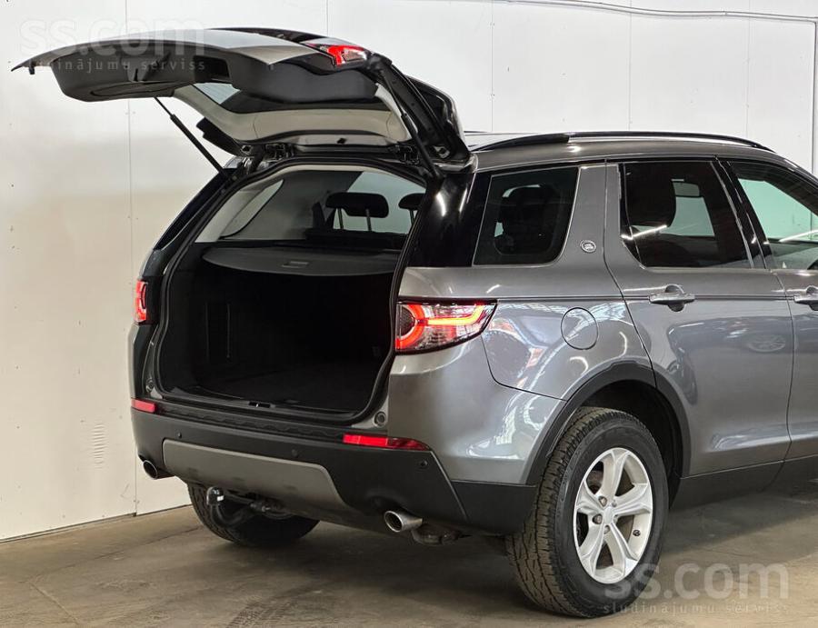 Grey Land Rover Discovery Sport 2015 in Jurmala, with an engine capacity of 2.20 L and mileage of 222 thousand km for 12950 €, photo 15 on AUTOMOTO.COM.LV