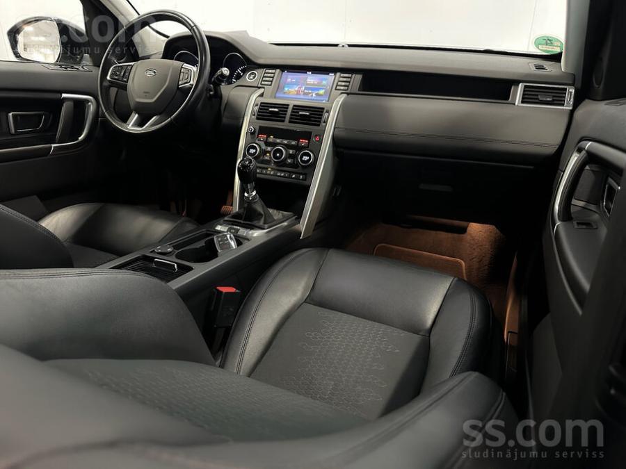 Grey Land Rover Discovery Sport 2015 in Jurmala, with an engine capacity of 2.20 L and mileage of 222 thousand km for 12950 €, photo 22 on AUTOMOTO.COM.LV