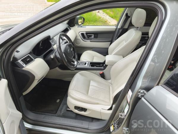 Grey Land Rover Discovery Sport 2015 in Riga, with an engine capacity of 2.20 L and mileage of 204 thousand km for 13000 €, photo 8 on AUTOMOTO.COM.LV