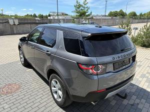 Pelēks Land Rover Discovery Sport 2015 Šauļi, ar dzinēja tilpumu 2.18 L un nobraukumu 198 tūkst. km par 11950 €, foto 4 vietnē AUTOMOTO.COM.LV