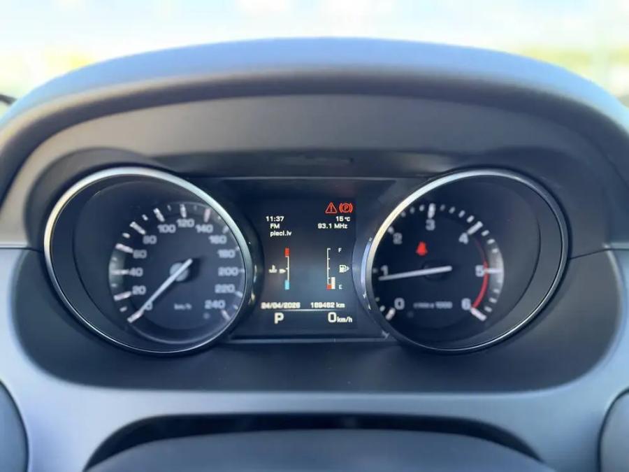 Серый Ленд Ровер Discovery Sport 2015 в Рига, объемом двигателя 2.20 л и пробегом 189 тыс. км за 13995 €, фото 16 на AUTOMOTO.COM.LV