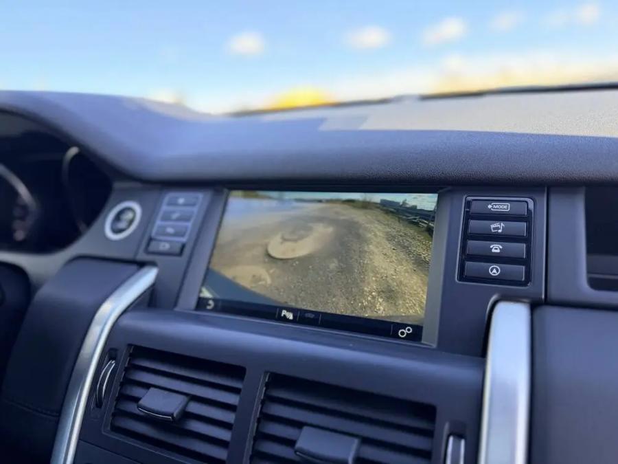 Серый Ленд Ровер Discovery Sport 2015 в Рига, объемом двигателя 2.20 л и пробегом 189 тыс. км за 13995 €, фото 29 на AUTOMOTO.COM.LV
