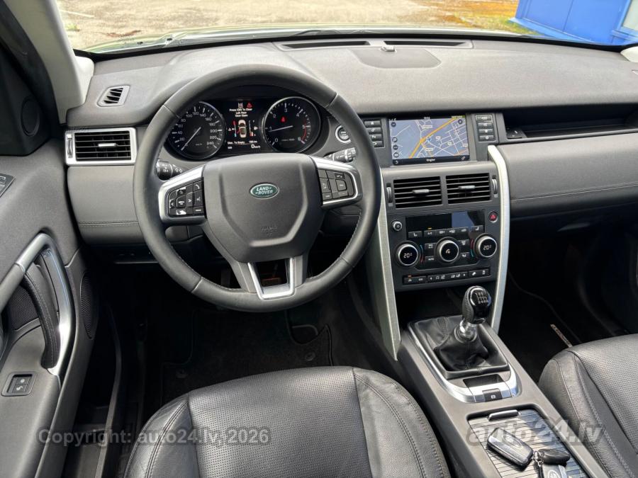 Grey Land Rover Discovery Sport 2015 in Paide, with an engine capacity of 2.20 L and mileage of 283 thousand km for 8490 €, photo 12 on AUTOMOTO.COM.LV