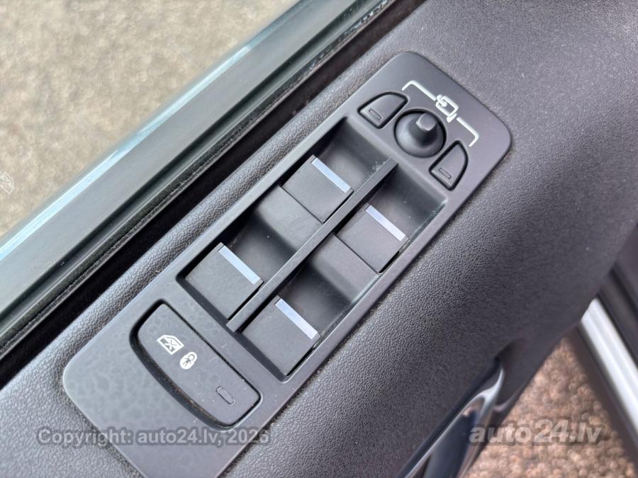 Grey Land Rover Discovery Sport 2015 in Paide, with an engine capacity of 2.20 L and mileage of 283 thousand km for 8490 €, photo 20 on AUTOMOTO.COM.LV