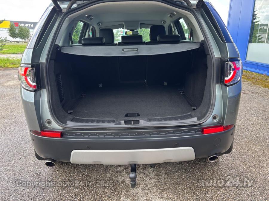 Grey Land Rover Discovery Sport 2015 in Paide, with an engine capacity of 2.20 L and mileage of 283 thousand km for 8490 €, photo 28 on AUTOMOTO.COM.LV