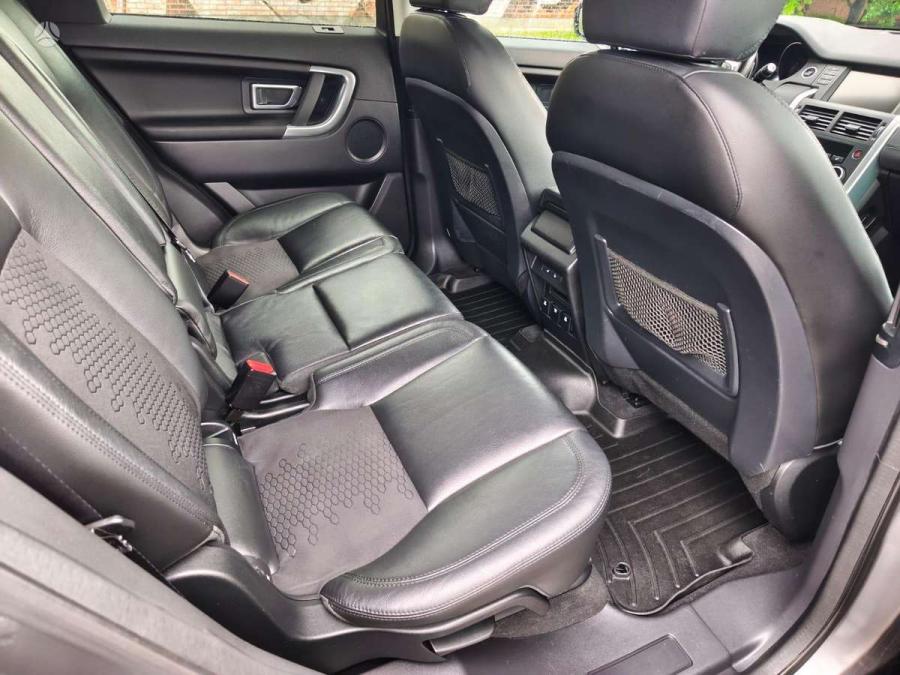 Серый Ленд Ровер Discovery Sport 2015 в Шяуляй, объемом двигателя 2.00 л и пробегом 132 тыс. км за 10700 €, фото 12 на AUTOMOTO.COM.LV