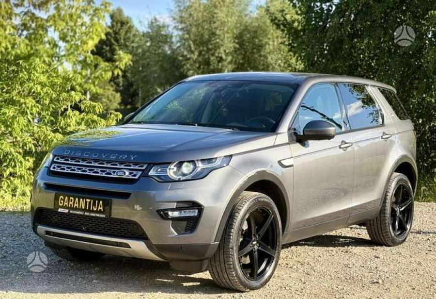 Pelēks Land Rover Discovery Sport 2015 Šauļi, ar dzinēja tilpumu 2.18 L un nobraukumu 213 tūkst. km par 14450 €, foto 28 vietnē AUTOMOTO.COM.LV