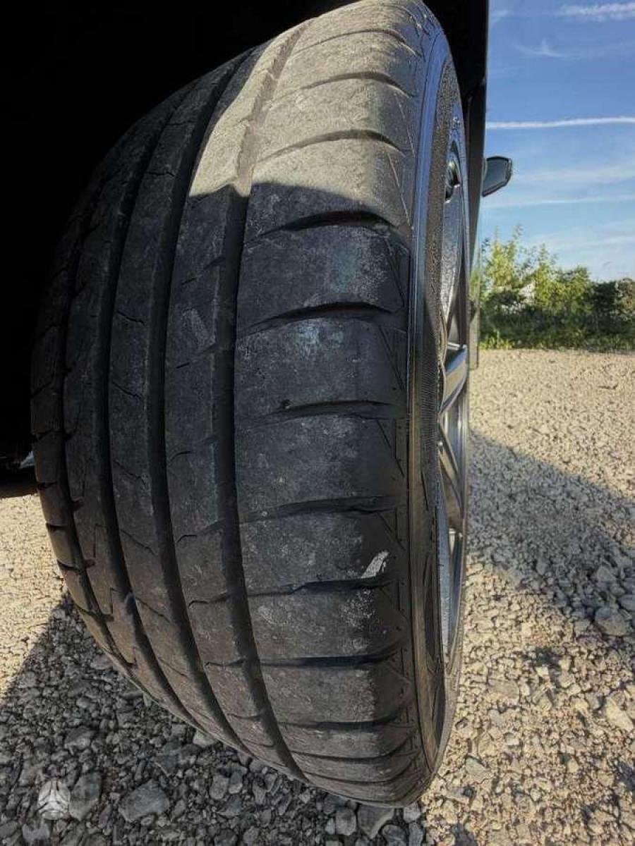 Pelēks Land Rover Discovery Sport 2015 Šauļi, ar dzinēja tilpumu 2.18 L un nobraukumu 213 tūkst. km par 14450 €, foto 35 vietnē AUTOMOTO.COM.LV