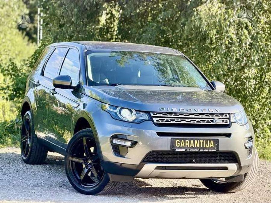 Pelēks Land Rover Discovery Sport 2015 Šauļi, ar dzinēja tilpumu 2.18 L un nobraukumu 213 tūkst. km par 14450 €, foto 1 vietnē AUTOMOTO.COM.LV