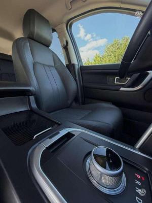 Pelēks Land Rover Discovery Sport 2015 Šauļi, ar dzinēja tilpumu 2.18 L un nobraukumu 213 tūkst. km par 14450 €, foto 54 vietnē AUTOMOTO.COM.LV