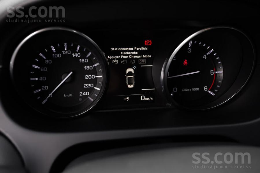 Серый Ленд Ровер Discovery Sport 2015 в Елгава, объемом двигателя 2.20 л и пробегом 0 тыс. км за 13500 €, фото 24 на AUTOMOTO.COM.LV