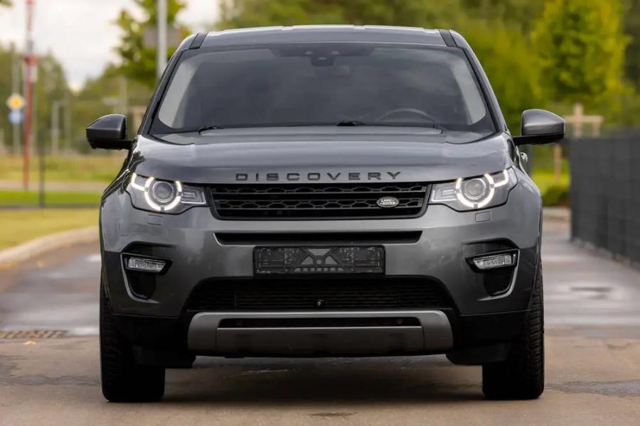 Pelēks Land Rover Discovery Sport 2015 Jelgava, ar dzinēja tilpumu 2.20 L un nobraukumu 157 tūkst. km par 13500 €, foto 3 vietnē AUTOMOTO.COM.LV