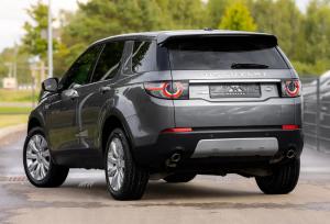 Pelēks Land Rover Discovery Sport 2015 Jelgava, ar dzinēja tilpumu 2.20 L un nobraukumu 157 tūkst. km par 13500 €, foto 5 vietnē AUTOMOTO.COM.LV