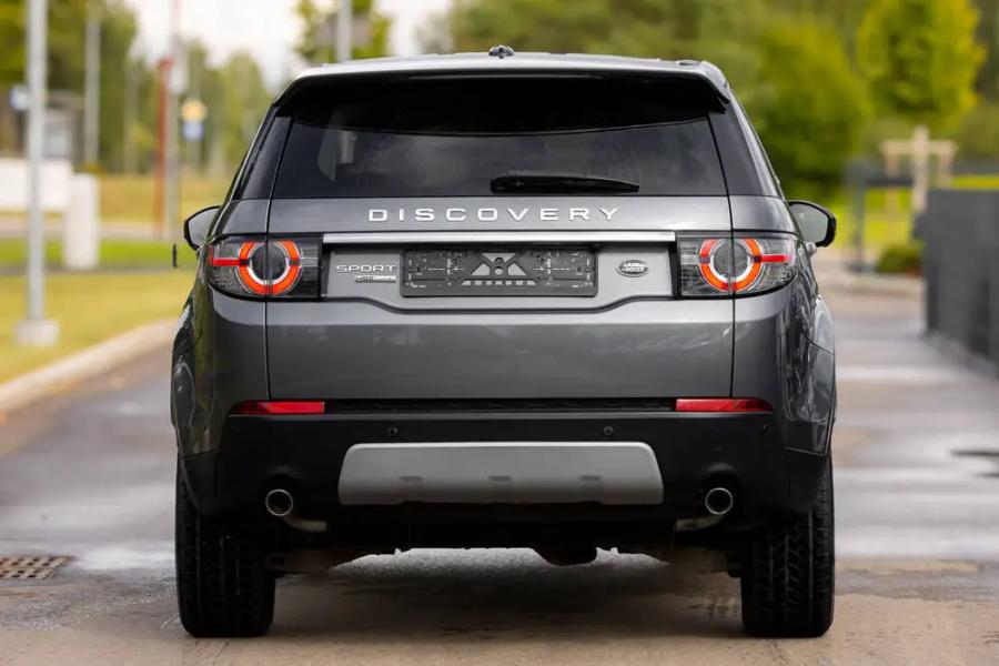 Pelēks Land Rover Discovery Sport 2015 Jelgava, ar dzinēja tilpumu 2.20 L un nobraukumu 157 tūkst. km par 13500 €, foto 6 vietnē AUTOMOTO.COM.LV