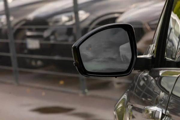 Серый Ленд Ровер Discovery Sport 2015 в Елгава, объемом двигателя 2.20 л и пробегом 157 тыс. км за 13500 €, фото 7 на AUTOMOTO.COM.LV