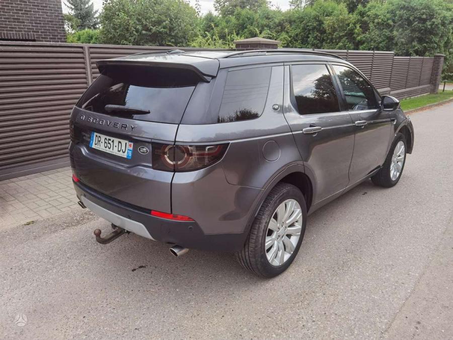 Grey Land Rover Discovery Sport 2015 in Kaunas, with an engine capacity of 2.18 L and mileage of 264 thousand km for 5200 €, photo 1 on AUTOMOTO.COM.LV