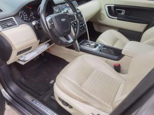 Grey Land Rover Discovery Sport 2015 in Kaunas, with an engine capacity of 2.18 L and mileage of 264 thousand km for 5200 €, photo 15 on AUTOMOTO.COM.LV
