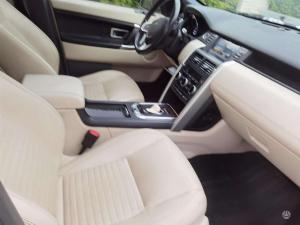 Grey Land Rover Discovery Sport 2015 in Kaunas, with an engine capacity of 2.18 L and mileage of 264 thousand km for 5200 €, photo 17 on AUTOMOTO.COM.LV