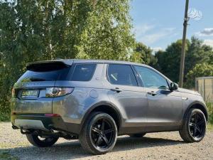 Pelēks Land Rover Discovery Sport 2015 Šauļi, ar dzinēja tilpumu 2.18 L un nobraukumu 213 tūkst. km par 14450 €, foto 5 vietnē AUTOMOTO.COM.LV