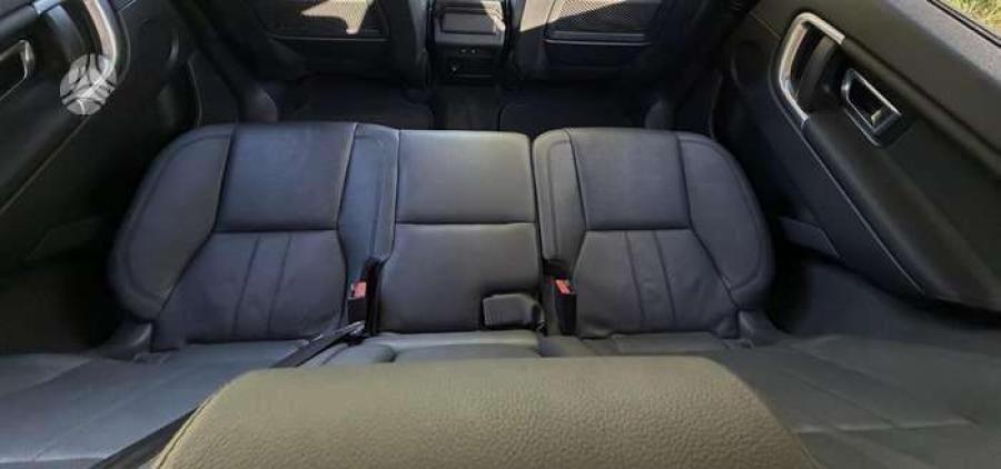 Pelēks Land Rover Discovery Sport 2015 Šauļi, ar dzinēja tilpumu 2.18 L un nobraukumu 213 tūkst. km par 14450 €, foto 42 vietnē AUTOMOTO.COM.LV
