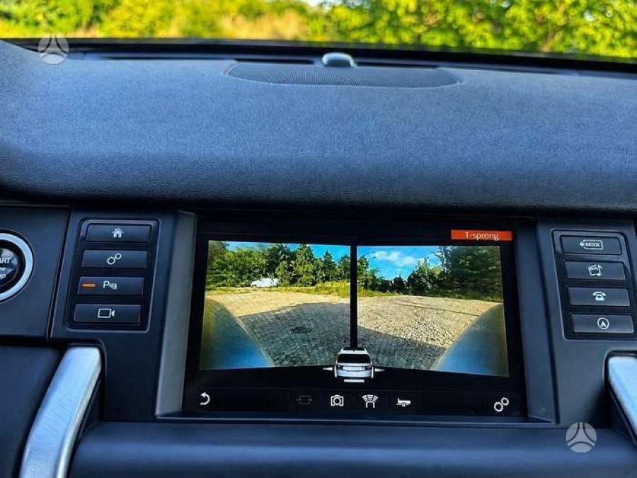 Pelēks Land Rover Discovery Sport 2015 Šauļi, ar dzinēja tilpumu 2.18 L un nobraukumu 213 tūkst. km par 14450 €, foto 48 vietnē AUTOMOTO.COM.LV