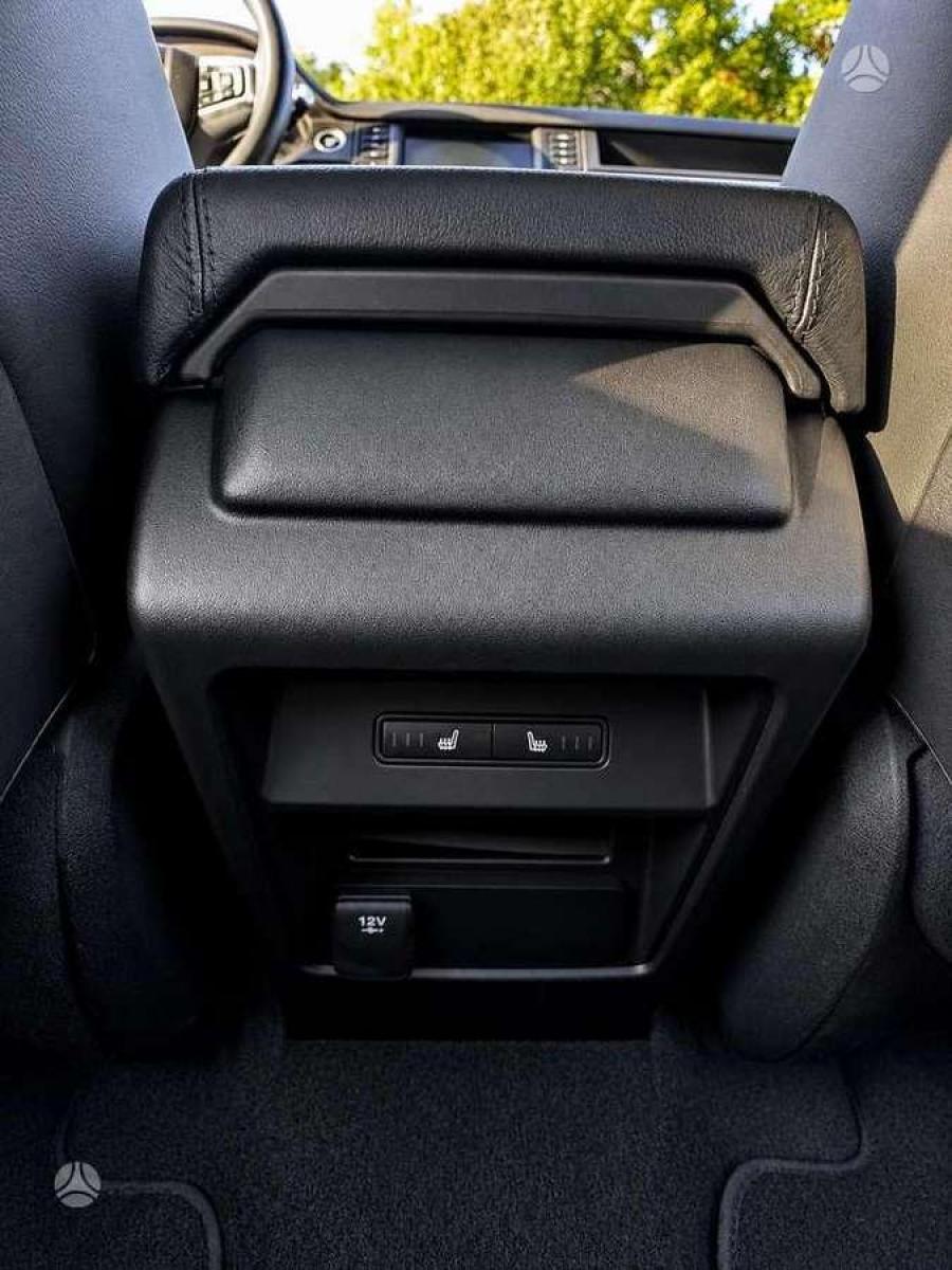 Pelēks Land Rover Discovery Sport 2015 Šauļi, ar dzinēja tilpumu 2.18 L un nobraukumu 213 tūkst. km par 14450 €, foto 51 vietnē AUTOMOTO.COM.LV