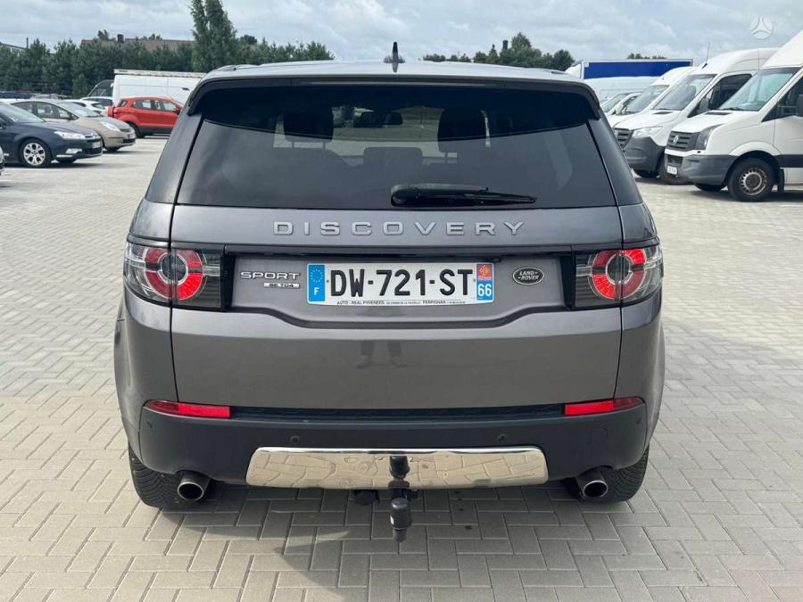 Pelēks Land Rover Discovery Sport 2015 Tauragė, ar dzinēja tilpumu 2.00 L un nobraukumu 212 tūkst. km par 7200 €, foto 6 vietnē AUTOMOTO.COM.LV