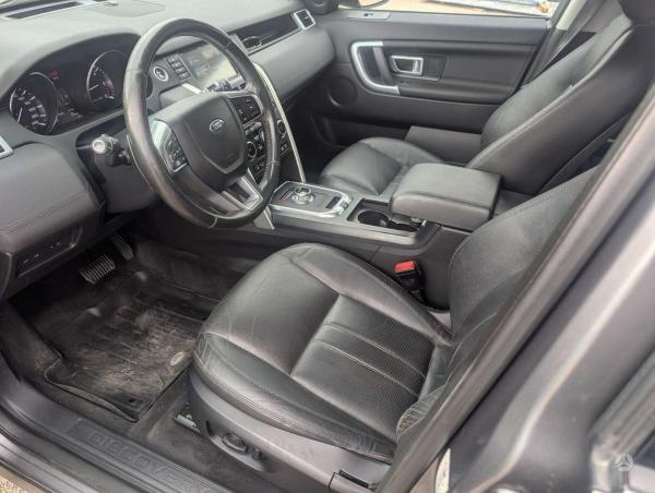 Pelēks Land Rover Discovery Sport 2015 Viļņa, ar dzinēja tilpumu 2.18 L un nobraukumu 196 tūkst. km par 11999 €, foto 7 vietnē AUTOMOTO.COM.LV