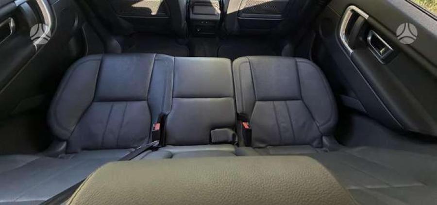 Pelēks Land Rover Discovery Sport 2015 Šauļi, ar dzinēja tilpumu 2.18 L un nobraukumu 213 tūkst. km par 14450 €, foto 42 vietnē AUTOMOTO.COM.LV