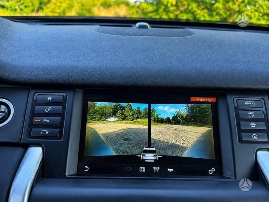 Pelēks Land Rover Discovery Sport 2015 Šauļi, ar dzinēja tilpumu 2.18 L un nobraukumu 213 tūkst. km par 14450 €, foto 48 vietnē AUTOMOTO.COM.LV
