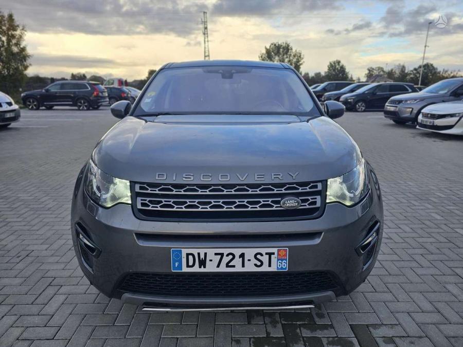 Grey Land Rover Discovery Sport 2015 in Taurage, with an engine capacity of 2.00 L and mileage of 212 thousand km for 6700 €, photo 3 on AUTOMOTO.COM.LV