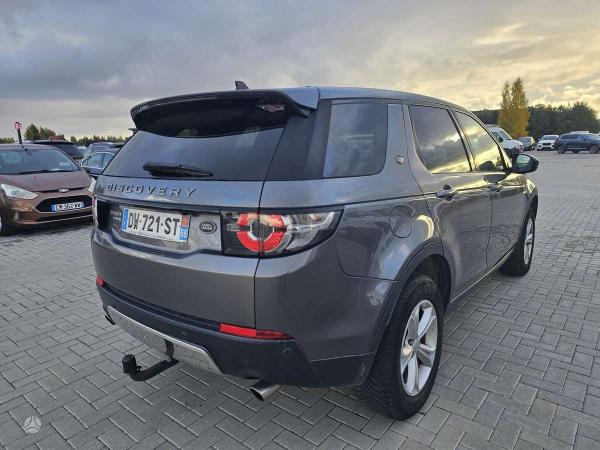 Pelēks Land Rover Discovery Sport 2015 Tauragė, ar dzinēja tilpumu 2.00 L un nobraukumu 212 tūkst. km par 6700 €, foto 7 vietnē AUTOMOTO.COM.LV