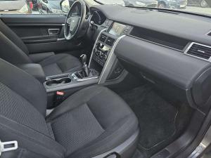 Grey Land Rover Discovery Sport 2015 in Taurage, with an engine capacity of 2.00 L and mileage of 212 thousand km for 6700 €, photo 10 on AUTOMOTO.COM.LV