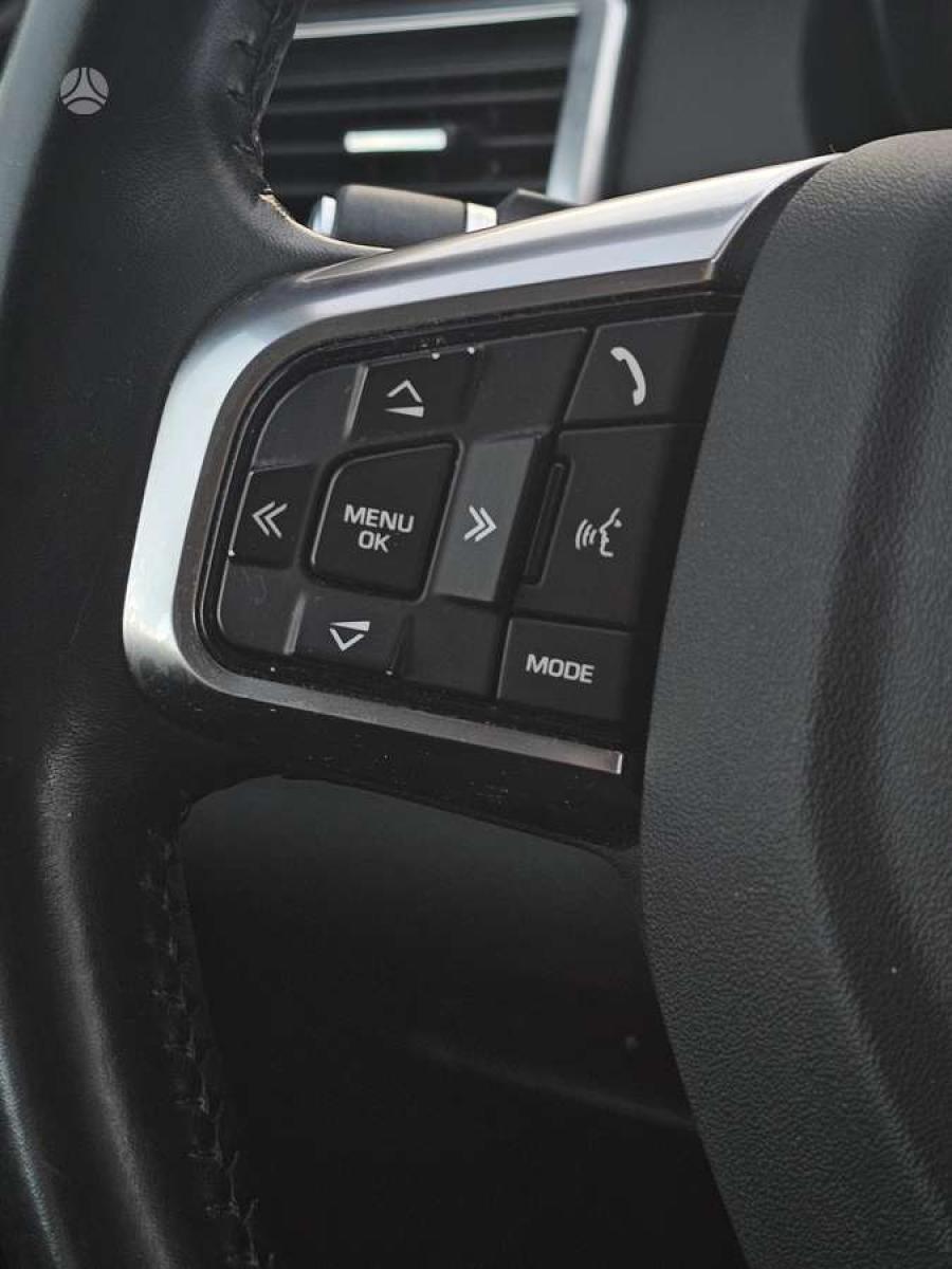 Grey Land Rover Discovery Sport 2015 in Taurage, with an engine capacity of 2.00 L and mileage of 212 thousand km for 6700 €, photo 14 on AUTOMOTO.COM.LV