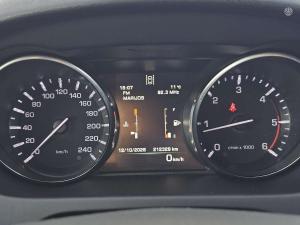 Grey Land Rover Discovery Sport 2015 in Taurage, with an engine capacity of 2.00 L and mileage of 212 thousand km for 6700 €, photo 15 on AUTOMOTO.COM.LV