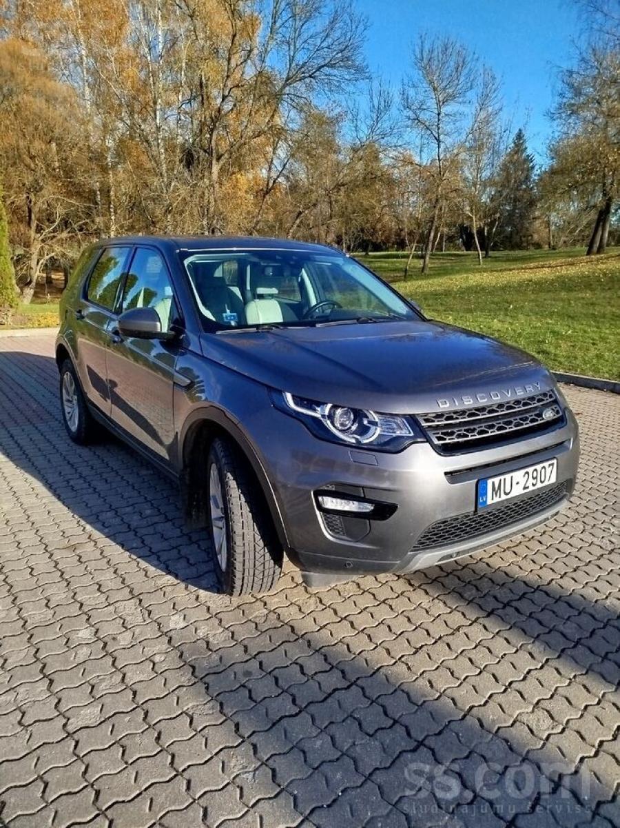 Pelēks Land Rover Discovery Sport 2016 Rīga, ar dzinēja tilpumu 2.00 L un nobraukumu 203 tūkst. km par 11000 €, foto 1 vietnē AUTOMOTO.COM.LV