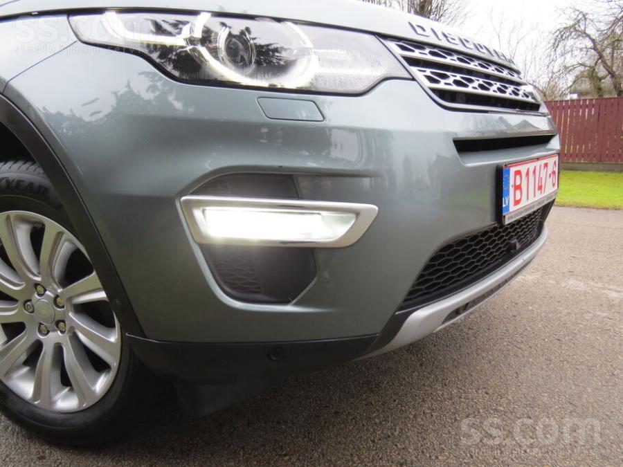 Pelēks Land Rover Discovery Sport 2016 Rīga, ar dzinēja tilpumu 2.00 L un nobraukumu 162 tūkst. km par 11795 €, foto 16 vietnē AUTOMOTO.COM.LV