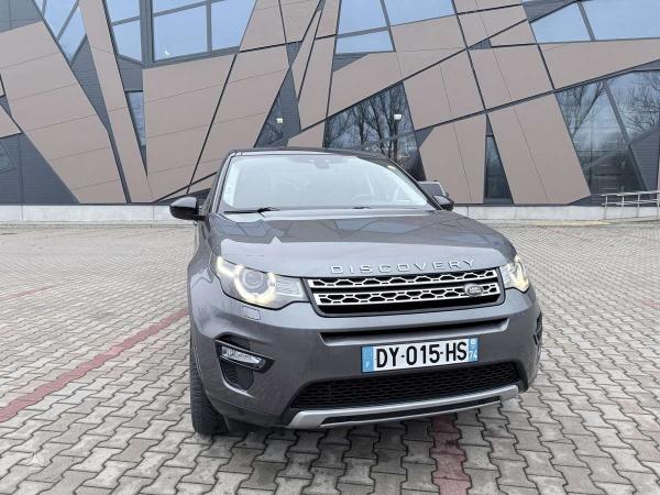 Pelēks Land Rover Discovery Sport 2016 Šauļi, ar dzinēja tilpumu 2.00 L un nobraukumu 155 tūkst. km par 11200 €, foto 3 vietnē AUTOMOTO.COM.LV