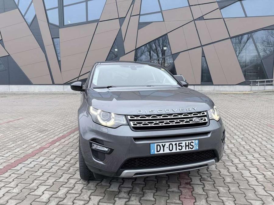 Pelēks Land Rover Discovery Sport 2016 Šauļi, ar dzinēja tilpumu 2.00 L un nobraukumu 155 tūkst. km par 11200 €, foto 3 vietnē AUTOMOTO.COM.LV